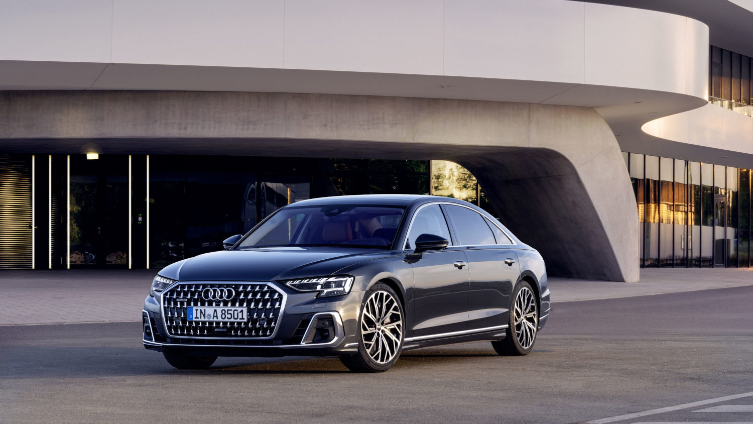 Audi A8 L 2023 | SUV Drive